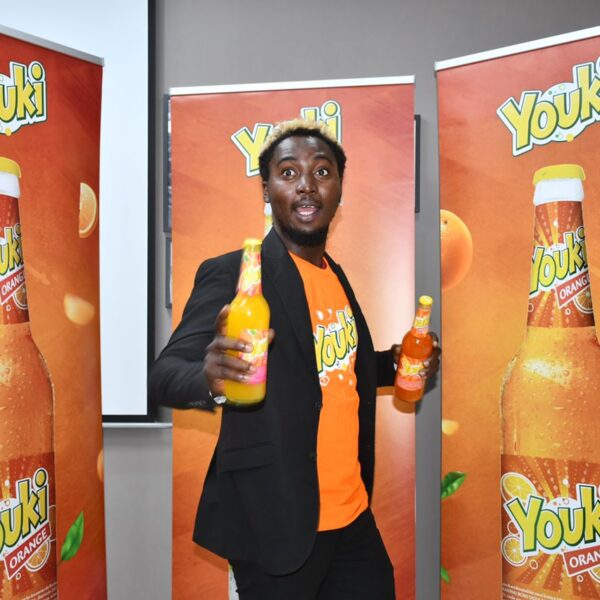 L’artiste humoriste Moussa Petit Sergent, nouvel ambassadeur Youki – Brakina